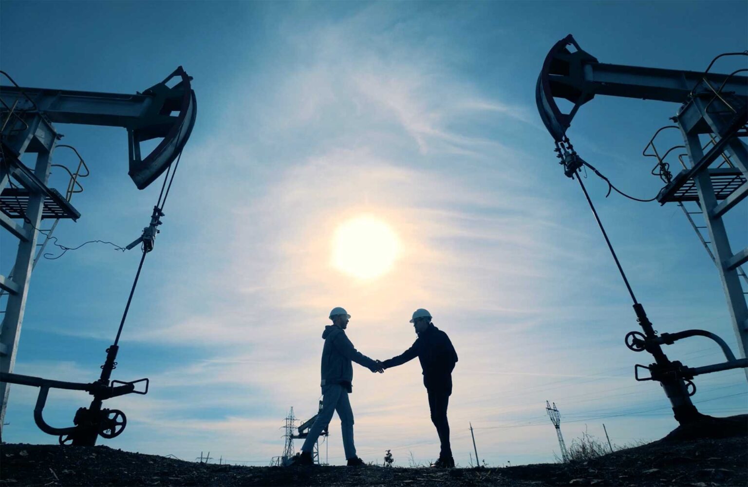 Oil Refinery Companies in UAE Compared: Partner with Valor